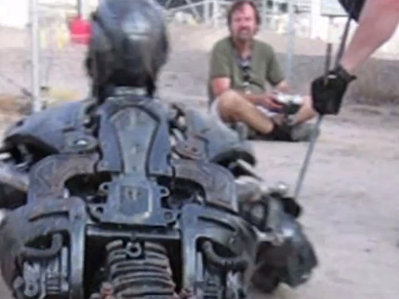 TERMINATOR SALVATION Behind-the-Scenes: T-600 Puppet Blown Apart ...