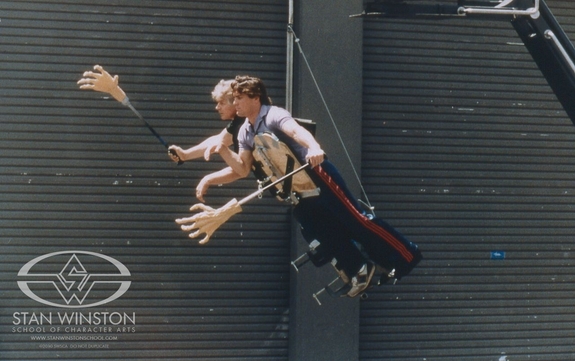 ALIENS Alien Queen full-size puppet comes to life | Stan Winston School ...