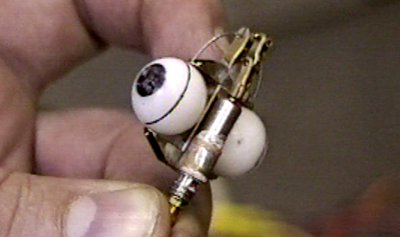 THE LOST WORLD: JURASSIC PARK - Compy Dinosaur Puppet Attack | Stan ...