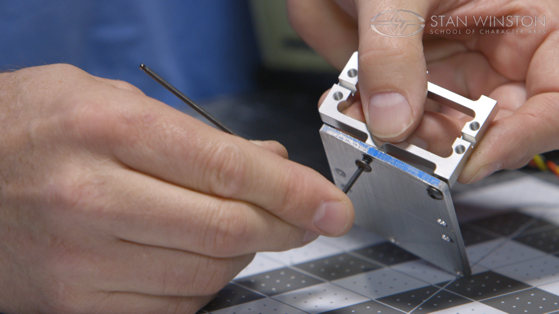 3-Axis Robotic Mechanisms: Animatronic Necks & Torsos - Part 1 | Stan ...