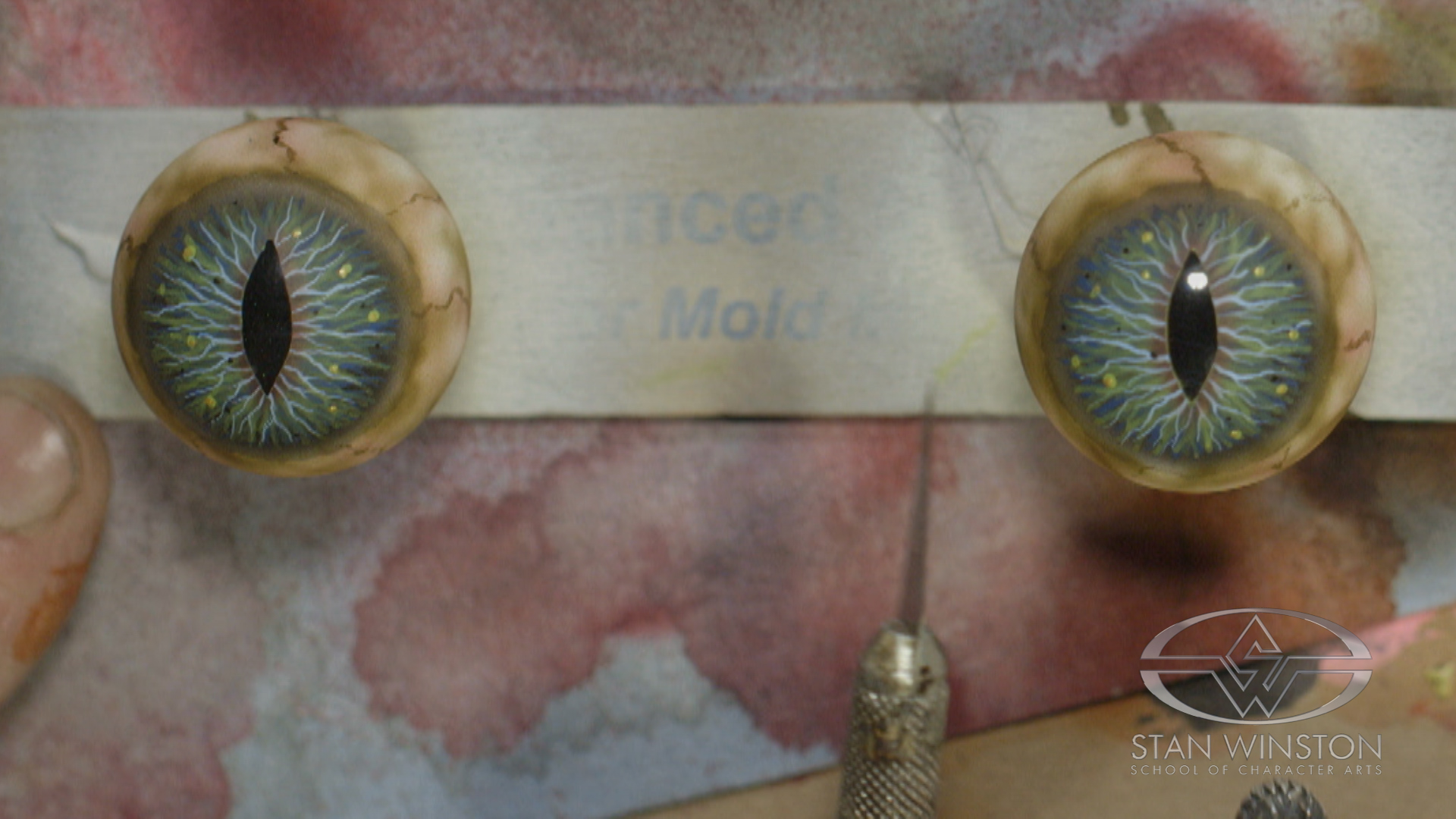 How to Make Eyes: Puppets, Masks, & Makeups | Stan Winston School of ...