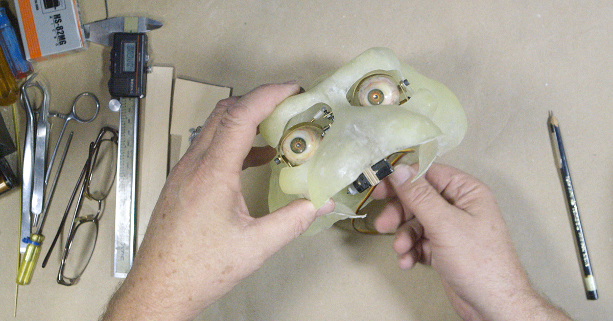 How to Make an Animatronic Head Part 2 - Eye Mechanism Construction ...