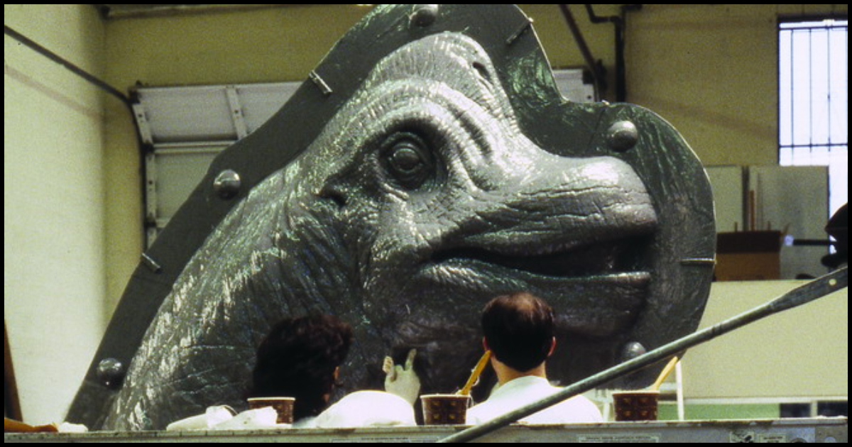 JURASSIC PARK's Brachiosaurus - Animatronic Puppet Rehearsal | Stan ...