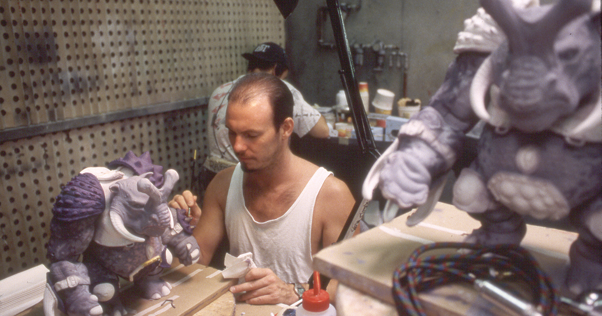 Small Soldiers on-set puppet performance brings action figures to life ...
